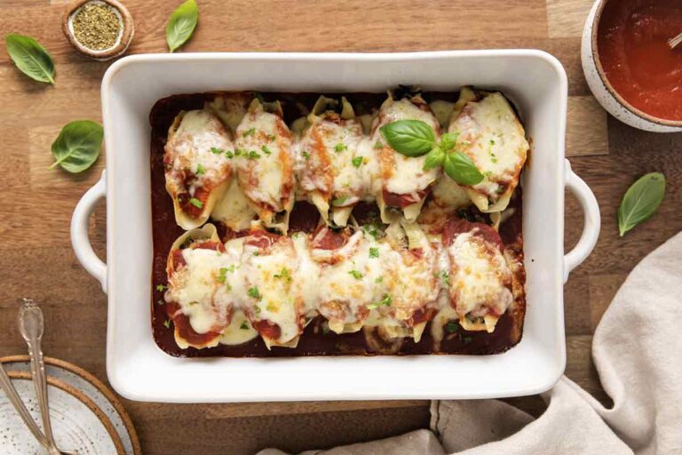 Healthy Stuffed Shells with Spinach and Ground Turkey - Mighty Mrs